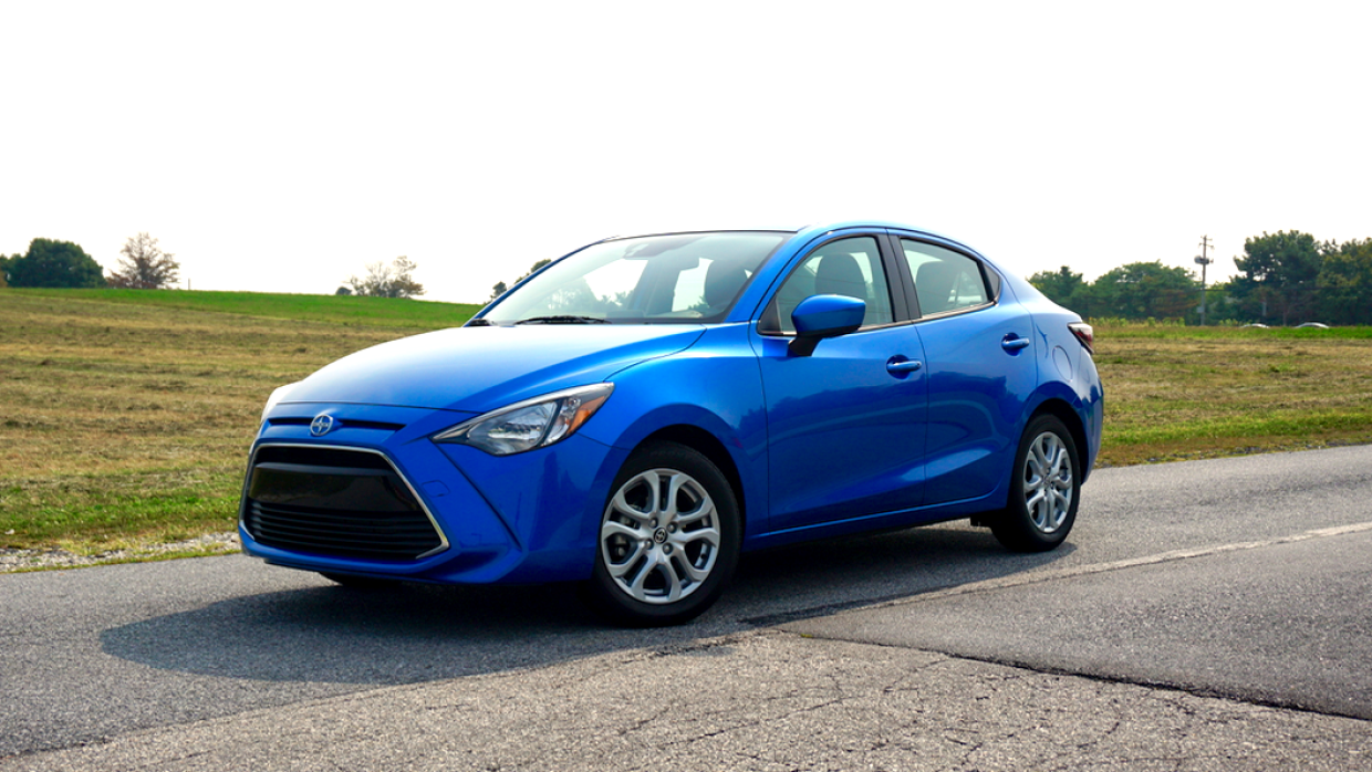 Probamos el Scion iA 2016 - Univision