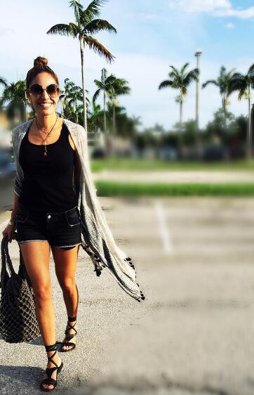 Las 40 mejores fotos de Karla Martínez - Univision