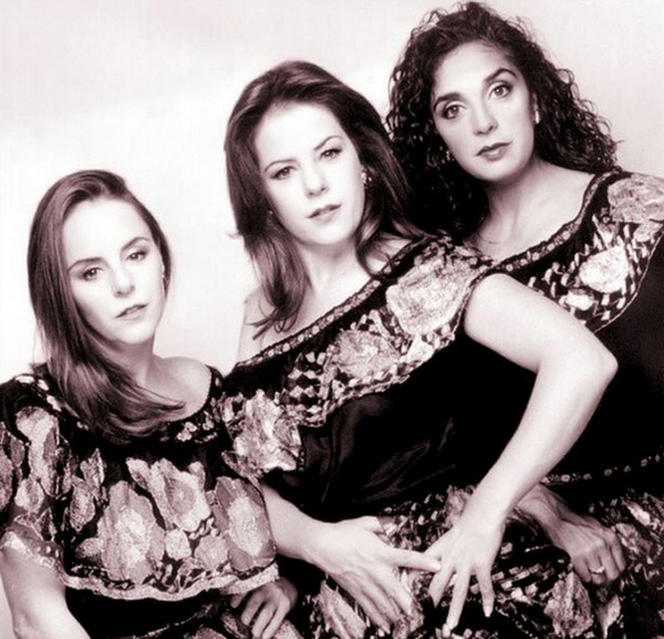 Muere 'Mimi', la madre de las integrantes del grupo Pandora Isabel y ...