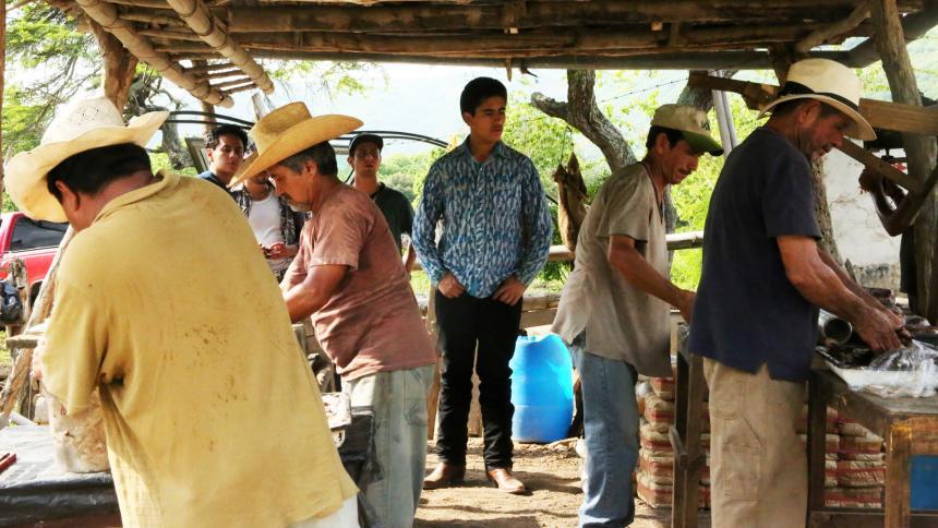 Sangrienta marea de confusión: así fue la muerte de ‘El Moreno’ - Univision