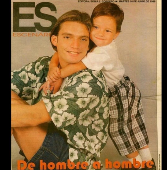 Fotos nunca antes vistas de Julián Gil como papá... hace diez años ...